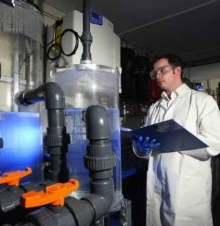 Pioneering UK Scientists Turn Fresh Air into Gasoline - Good News Network