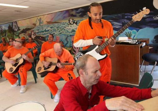 Musician Gives Concerts, Guitars to Inmates - Good News Network