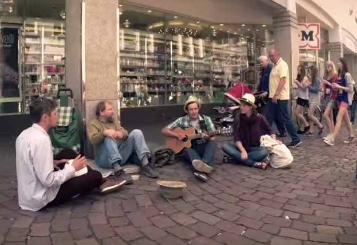 German Musicians Prove Sitting With Homeless Can Be Inspiring - Good ...