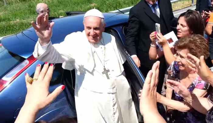Pope's Top 10 Happiness Tips: Focus on Leisure, Family and Being ...