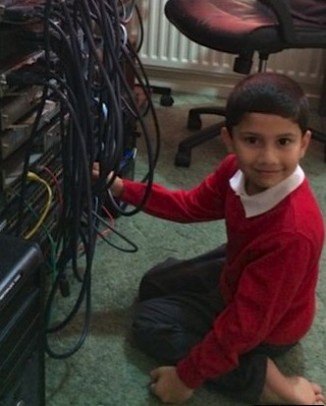Five-year-old Becomes Youngest Certified Microsoft Tech in the World ...