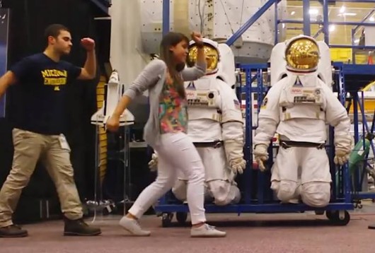 'All About That Space' - NASA Interns Recreate Pop Song (Video) - Good ...