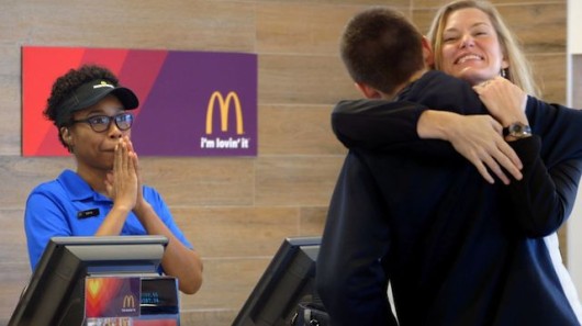 McDonald's Gives FREE Food to Customers Who Want to Pay With Love ...