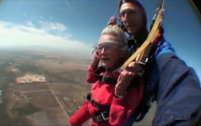Great-Grandmother Jumps Out of Plane for 100th Birthday (WATCH) - Good ...