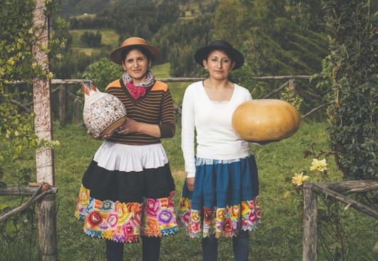 Peruvian Sisters Carve Gourds into $800 Art Objects | Good News Network