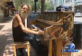 Homeless Piano Player Stuns Passersby, Gets Chance at Musical Comeback ...