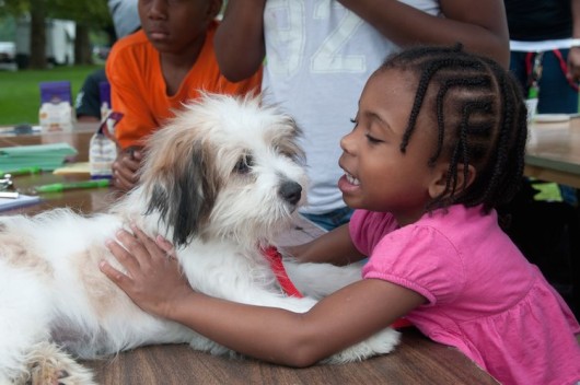Woman Starts Program for Pet Owners in Poverty Which is Now in 28 States