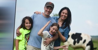 What’s Jon Stewart Up To? Loving His Life on the Farm -WATCH