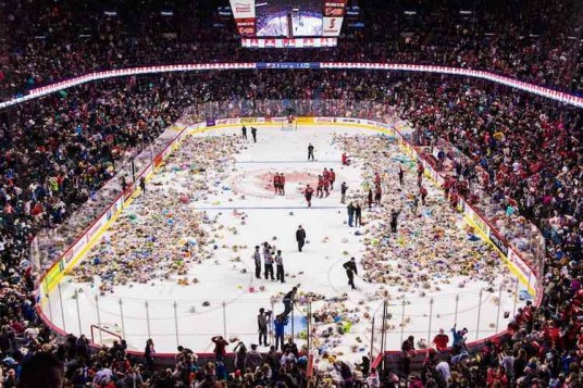Plushie Kindness Confetti: Hockey Team’s Teddy Bear Toss Collects ...