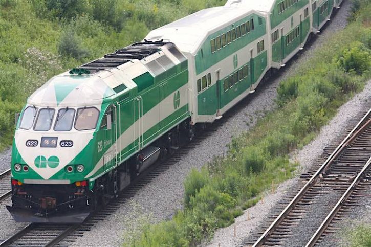 50 Good Samaritans on Train Help Refugee Family Navigate New Country ...