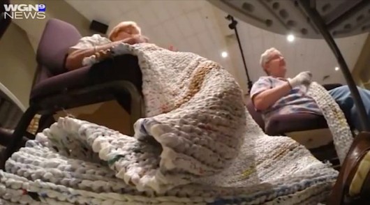 ‘Bag Ladies’ Turn Plastic Bags into Sleeping Mats for the Homeless ...