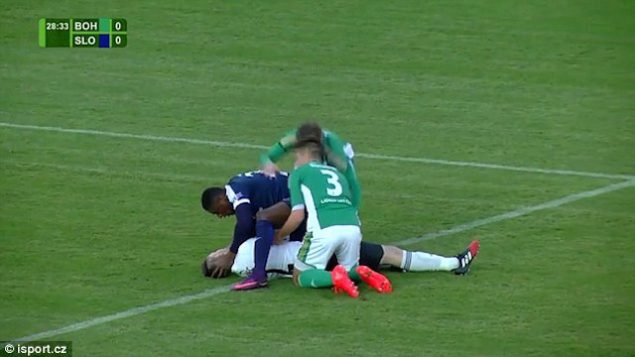 Watch Hero Soccer Player Save Opposing Goalie From Choking - Good News ...