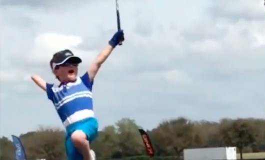 Watch 6-Year-old Golfer With One Arm Beat the Pros in Competition ...