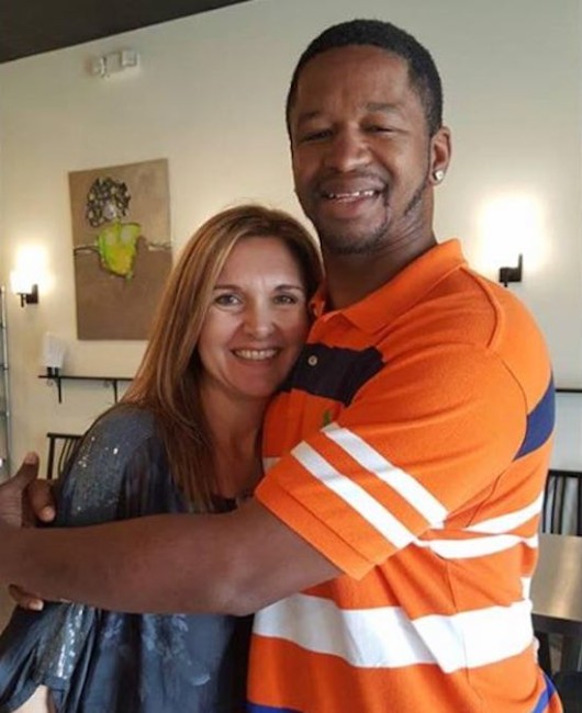 Woman Changes Homeless Man's Life After He Stood on Same Street Corner ...