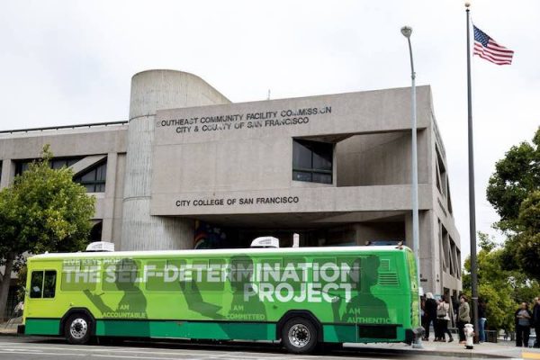 Bus Transformed into Mobile Classroom Lets Thousands of Disadvantaged ...