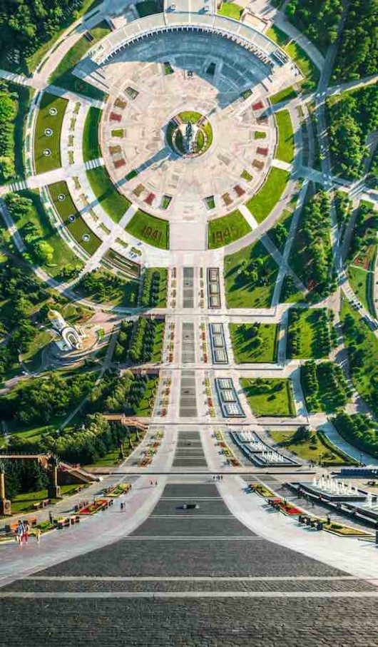 Photographers Spent Hours Putting Together These Inception-Inspired ...