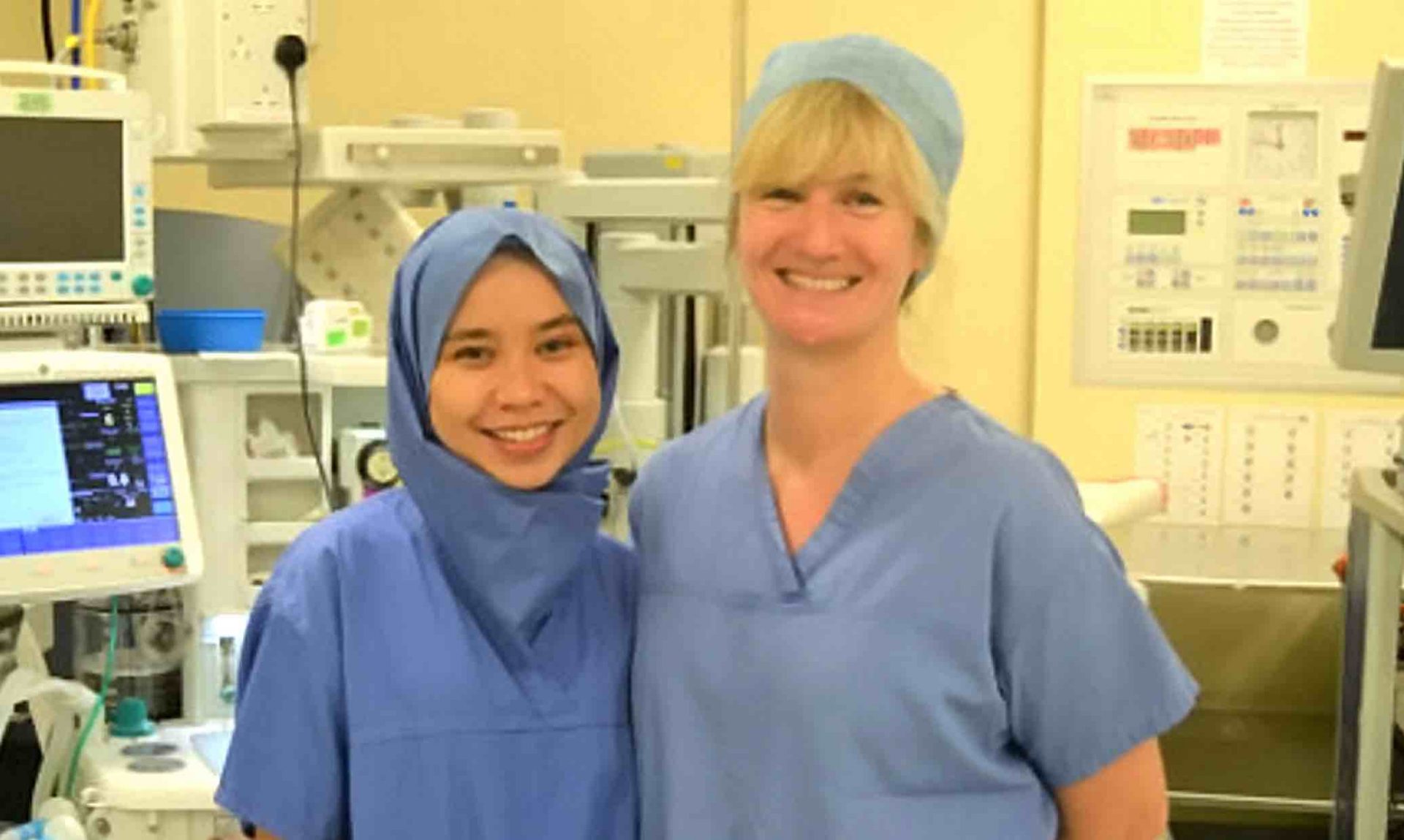 In a UK First for Muslim Hospital Workers, Doctor Introduces Disposable ...