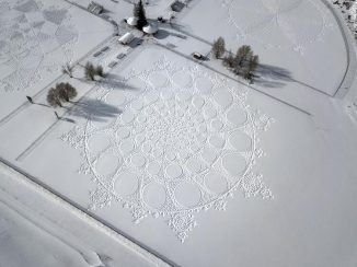 Artist Creates Breathtaking ‘Drawings’ in Snow By Walking for Hours at ...