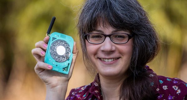 Engineer Makes a DIY Cell Phone With Rotary Dial So She Doesn’t Have to ...