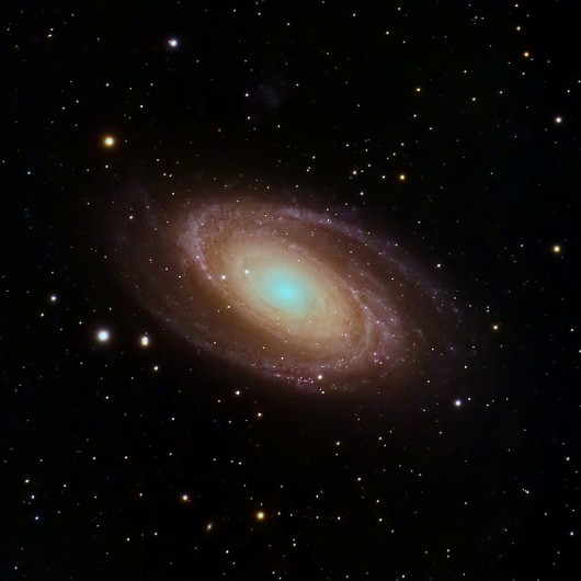 Star-Gazer Reveals Stunning Pictures of Space He Takes From His Back Garden