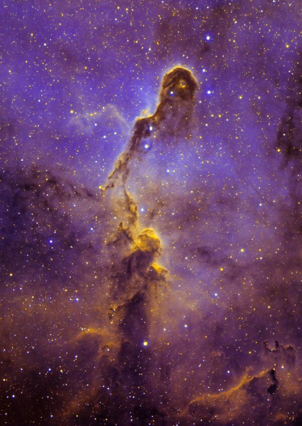 Star-Gazer Reveals Stunning Pictures of Space He Takes From His Back Garden