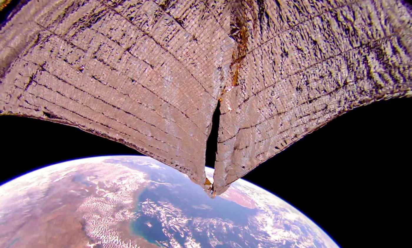 Tiny Spacecraft is ‘Solar Sailing’ in Orbit Using Only Sunlight, a ...