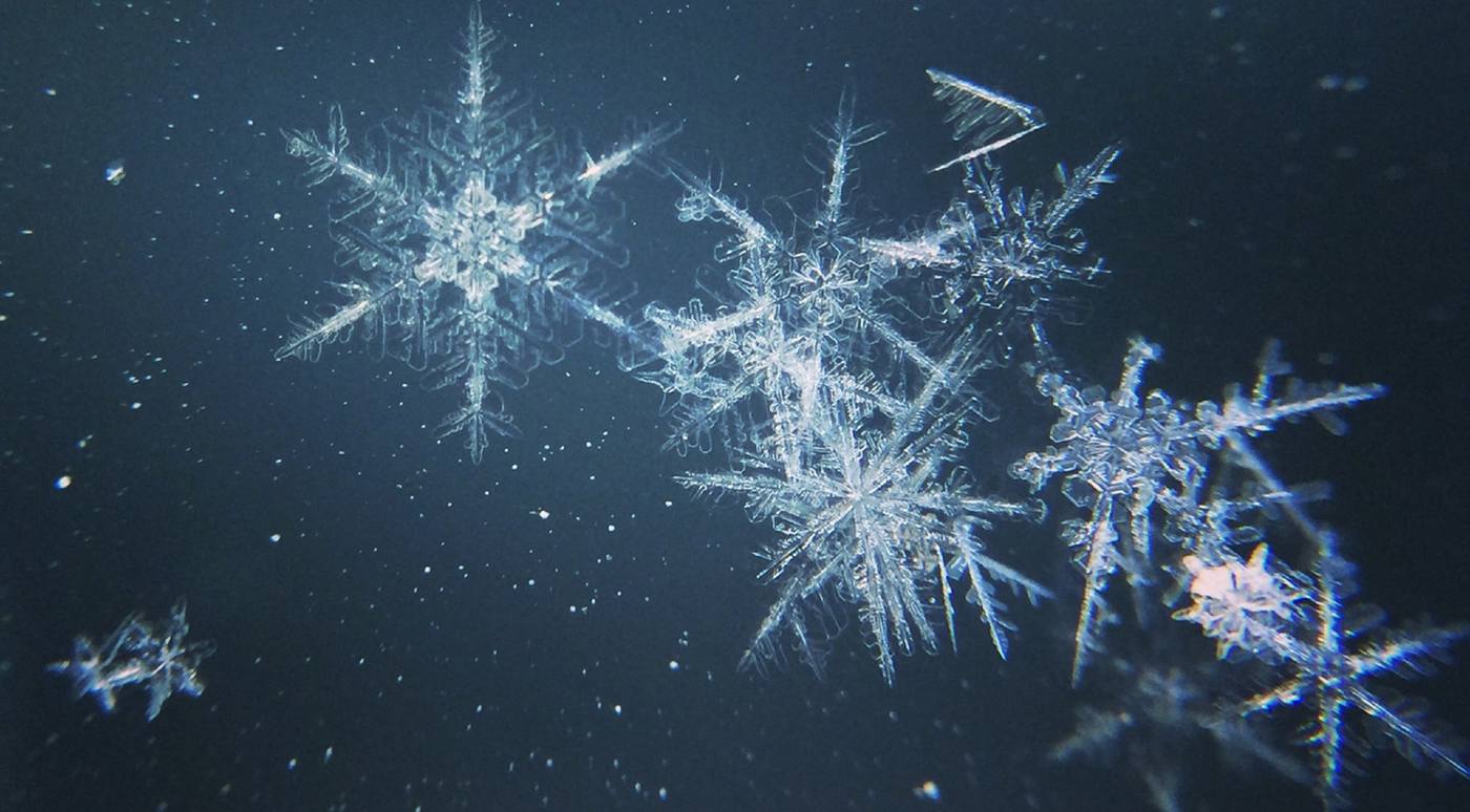 The Mind-Blowing Mathematics of Snowflakes