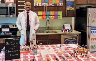 Science Teacher Transforms His Kitchen into a Chemistry Lab Making ...