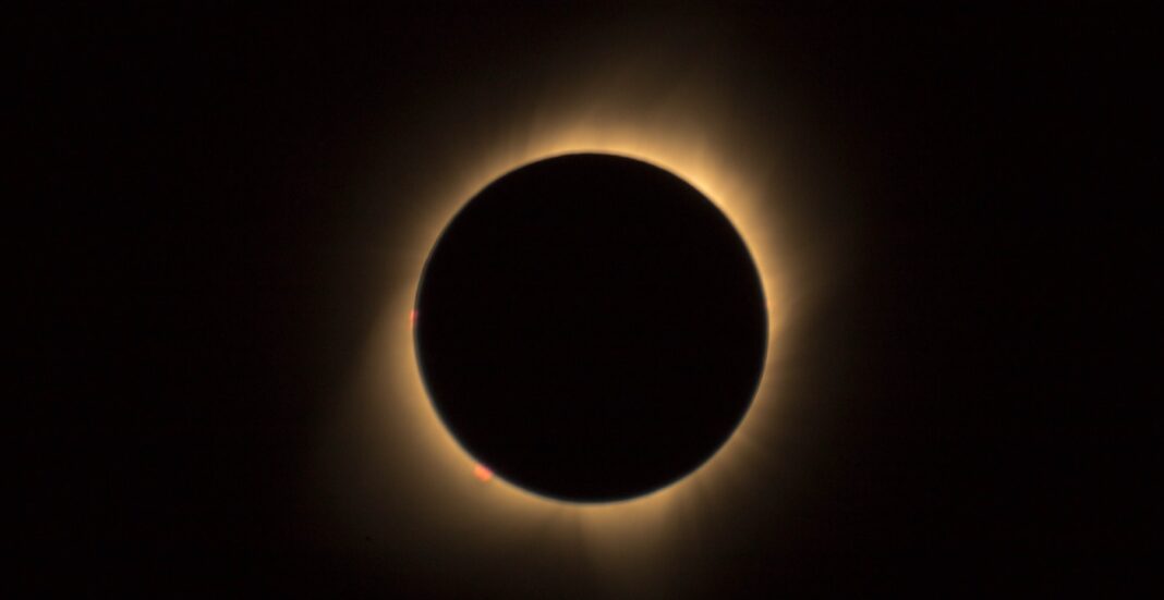 Get Ready for the Solar Eclipse When Moon and Sun Form Perfect Line ...