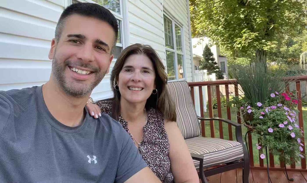 A Family Treasure Scattered in the Street and the Good Samaritan Who Cared