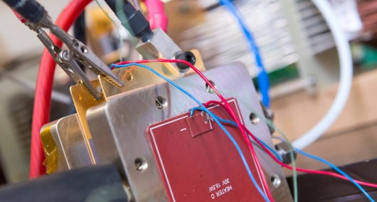 New Hydrogen Fuel Cells Use Cheap Iron Instead of Costly Platinum for ...