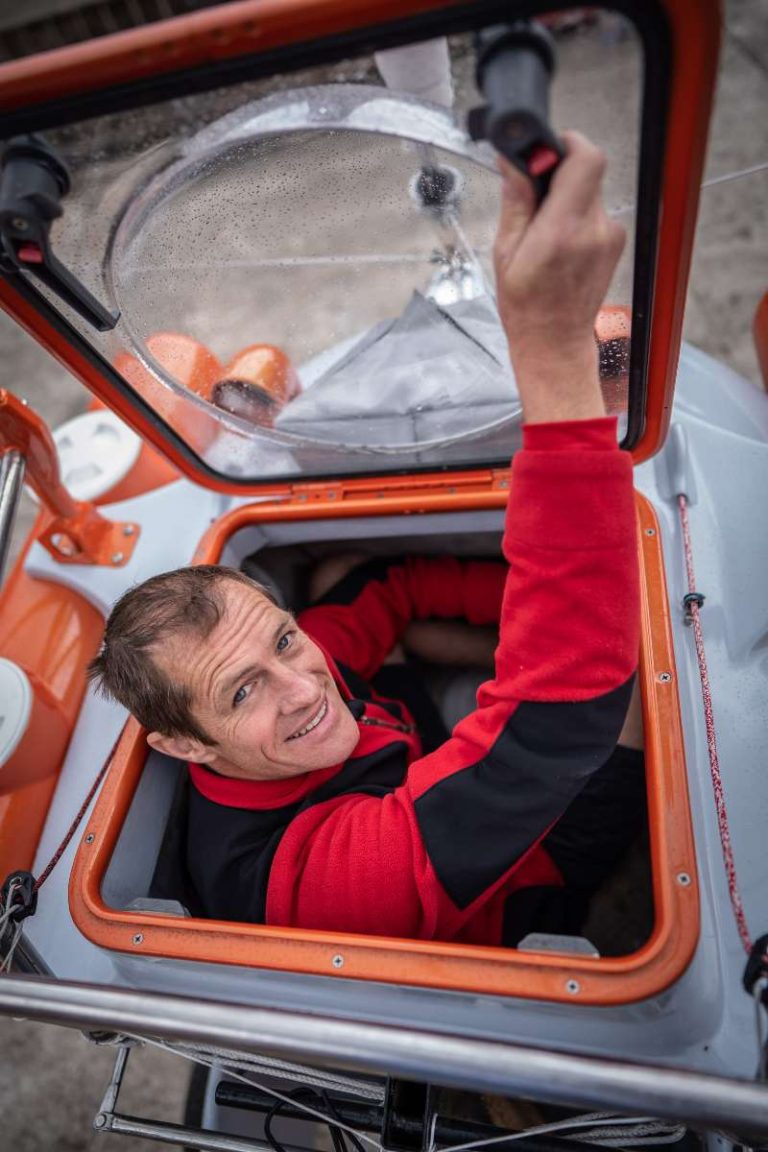 Daredevil Dad Launches Tiny Boat He Hopes to Sail 1,900 Miles Across ...