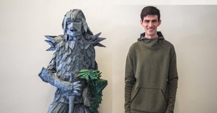 Student Makes Incredible Origami Statue From a Single Sheet of Paper ...