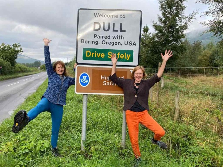 Woman Pairs a British Village Named ‘Dull’ with Oregon Town Called ...