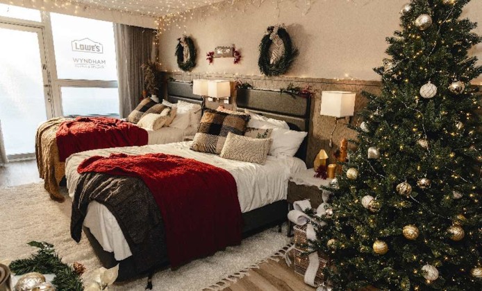 Free Hotel Rooms If Your Thanksgiving Flights Are Delayed at 5 Major U ...