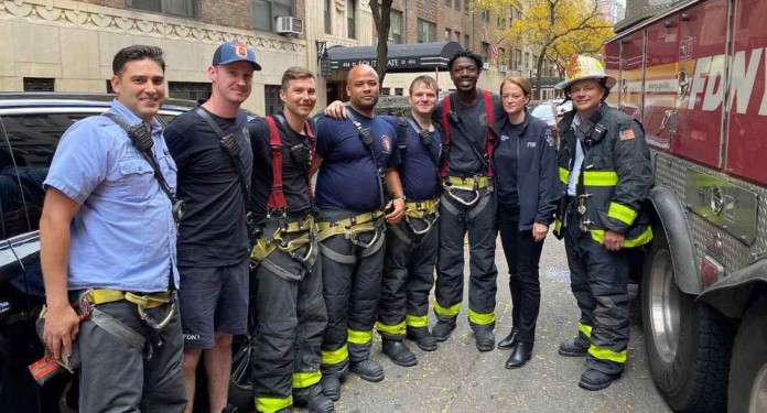 Watch Hero Firefighters Perform Incredible Rescue, Rappelling Down NYC ...