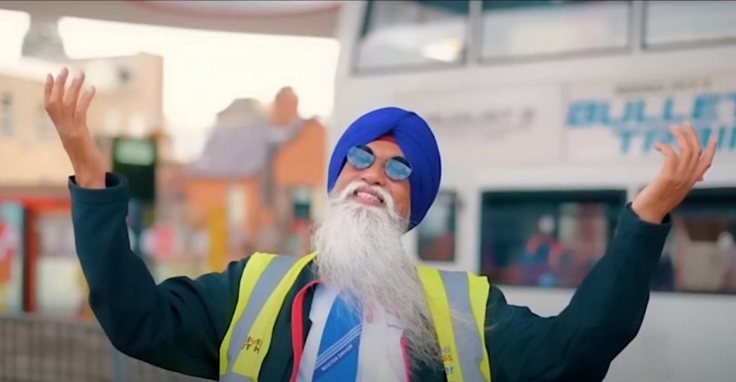 Singing Bus Driver Becomes a Star After Making Music Video to Show ...