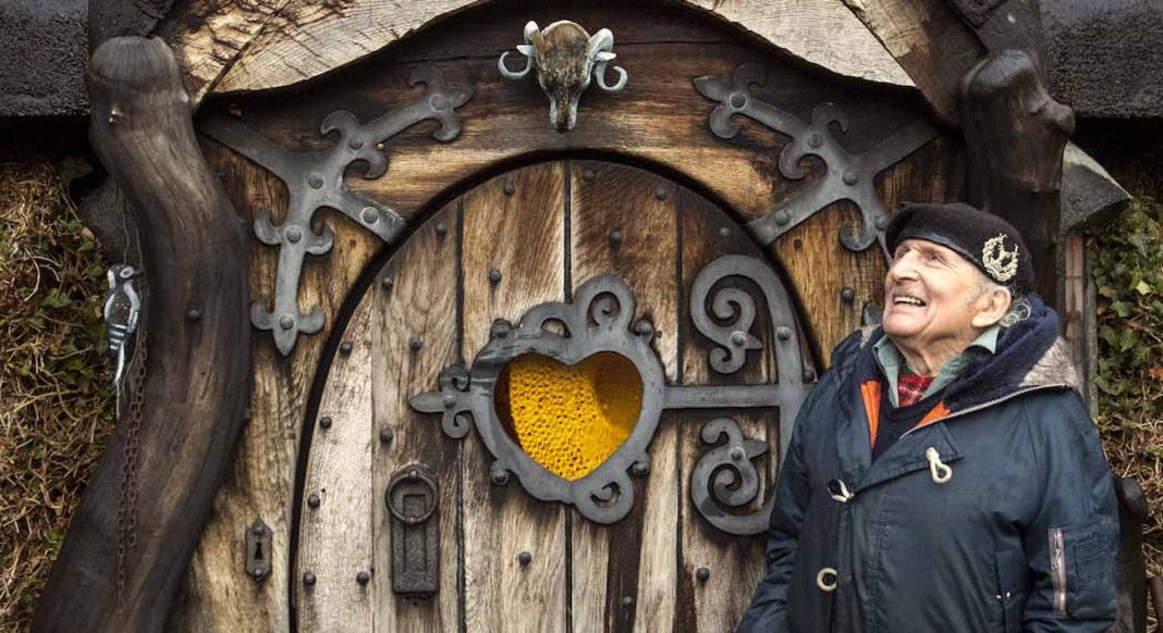 90-Year-old Woodcutter Built his Own Hobbit House Where He Lives in ...