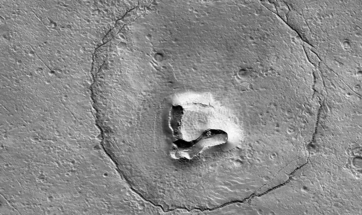 'Unusual' Circles Spotted on Mars by the Reconnaissance Orbiter