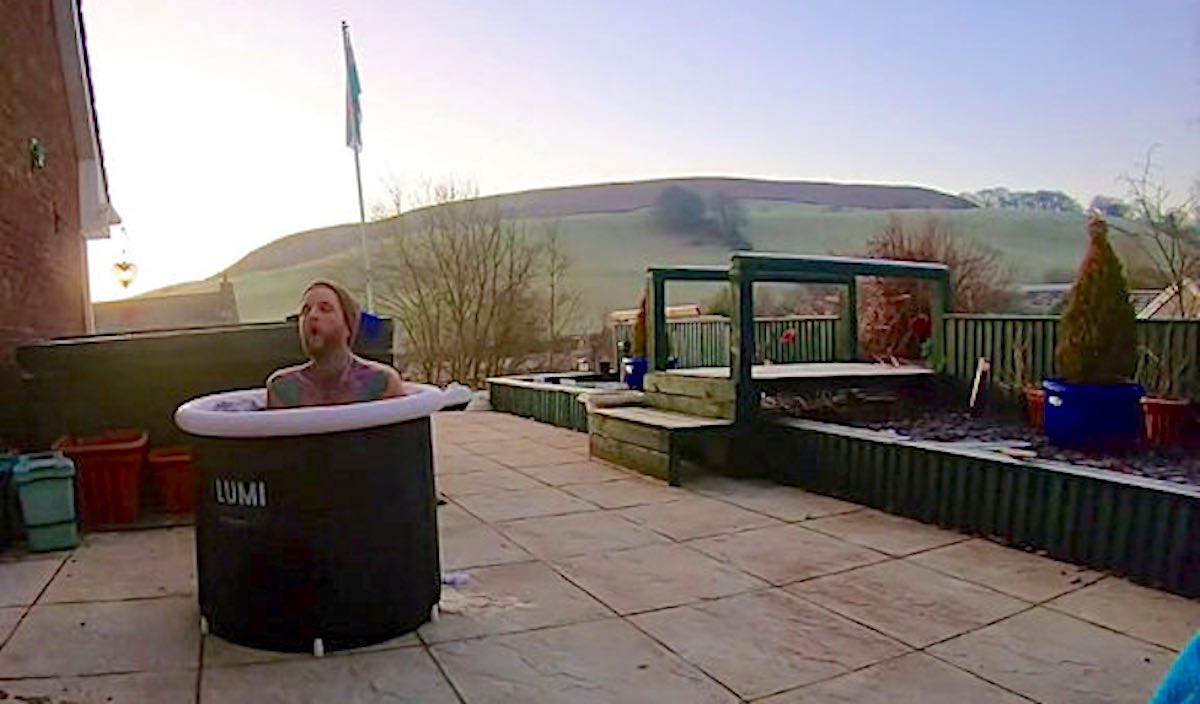 ‘I Cured My Anxiety and Depression With Daily Dips in Freezing Water’