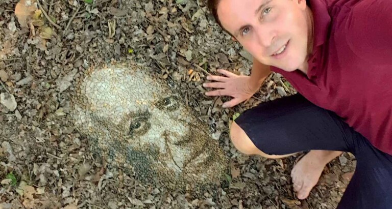 Artist Creates Stunning Portraits Using Just Pebbles in Amazing Time ...