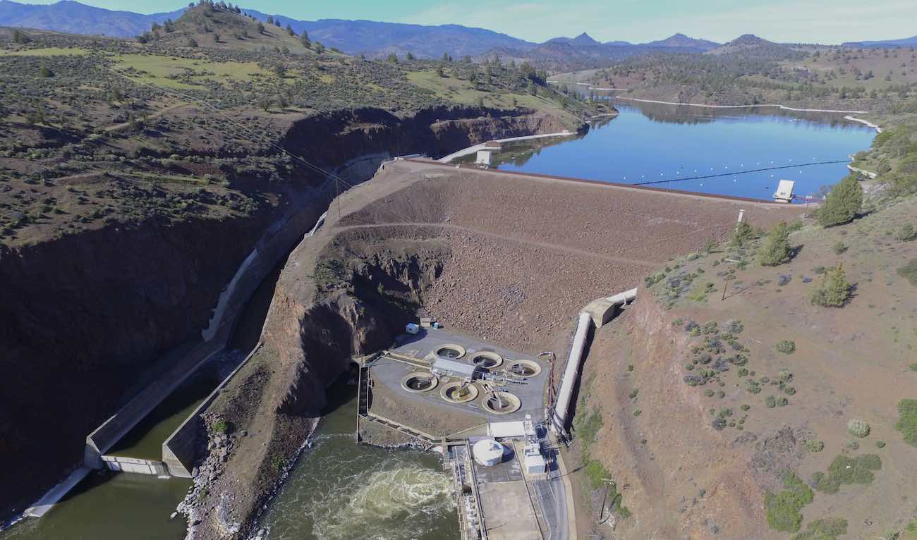 Largest Dam Removal in History Begins Restoring Salmon and California ...