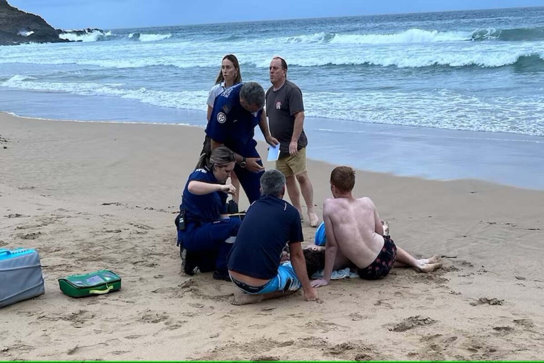 Seven Swimmers Owe Their Lives to Australian Teens on Boogie Boards–2 ...