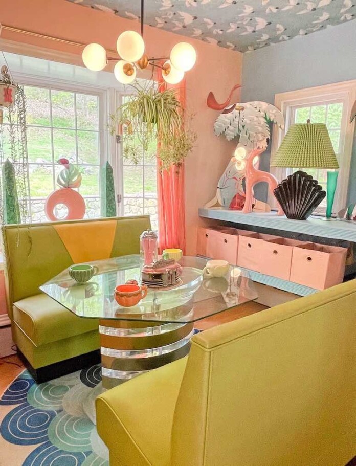 Man Transforms an Old Farmhouse into a Barbie Dreamhouse Fulfilling a ...