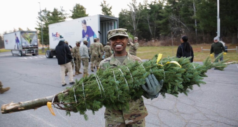 FedEx Delivers 300,000 Free Christmas Trees to Military Families With ...