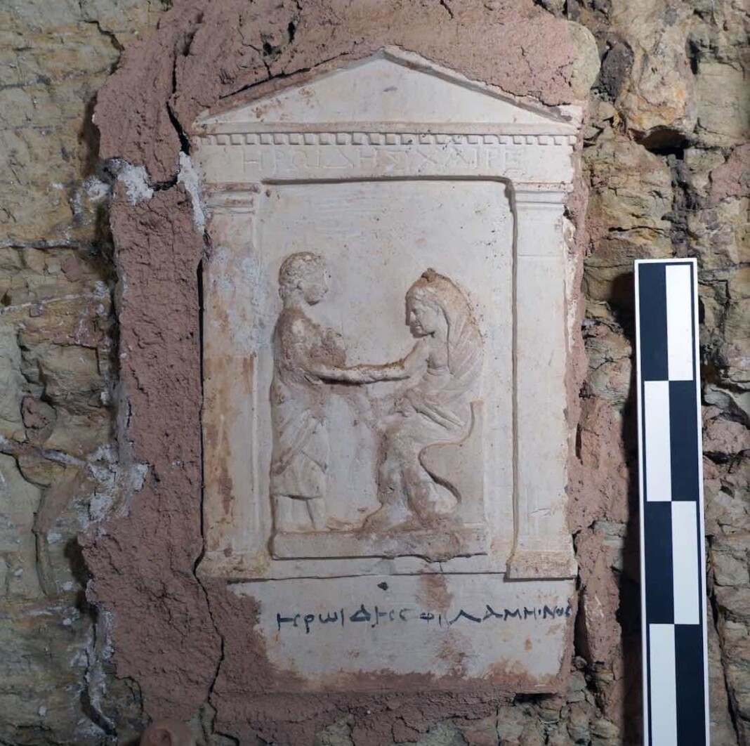 Archaeologists Unearth Ancient Egyptian Tombs With Colorful Mummy Masks ...