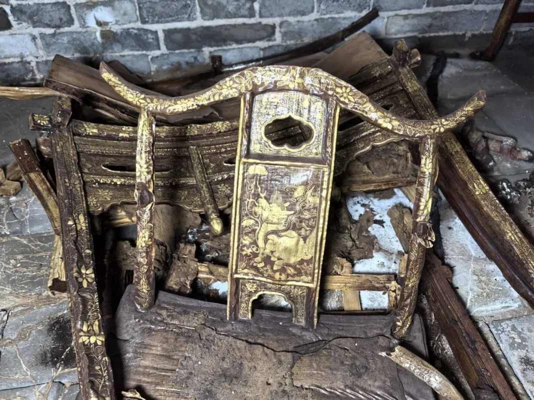 Ming Dynasty Tomb of an Imperial Official Discovered in Exquisite State ...