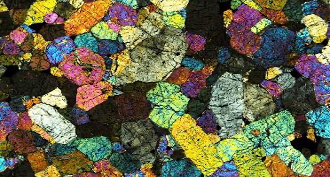 Meteorites From Mars Found on Earth Provide Unprecedented Insight into ...