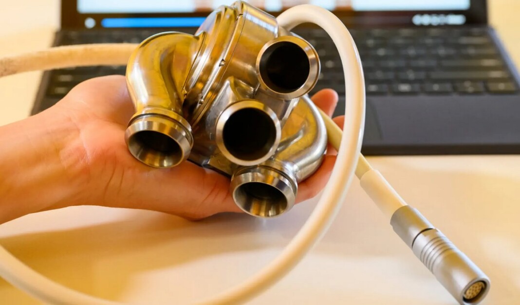 Man Lives for 100 Days with Artificial Titanium Heart in Successful New ...