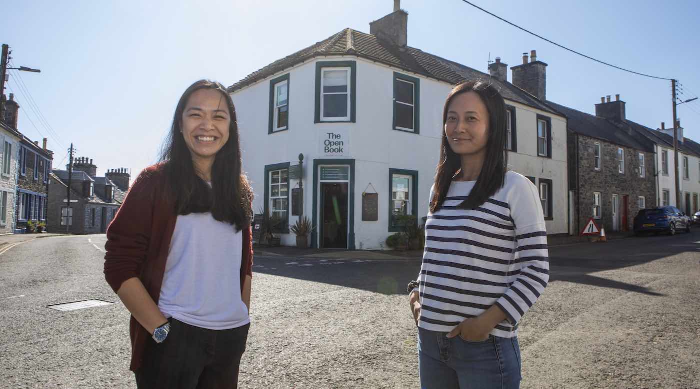 World’s Only ‘Bookstore Airbnb’ Has 2-Year Wait List for Guests Wanting ...